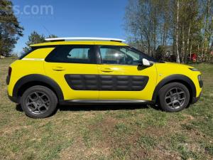 Dzeltens Citroen C4 Cactus 2015 Rēzekne, ar dzinēja tilpumu 1.60 L un nobraukumu 149 tūkst. km par 6000 €, foto 12 vietnē AUTOMOTO.COM.LV