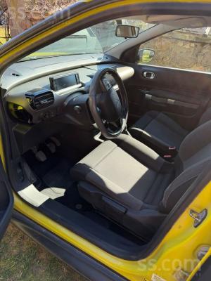 Dzeltens Citroen C4 Cactus 2015 Rēzekne, ar dzinēja tilpumu 1.60 L un nobraukumu 149 tūkst. km par 6000 €, foto 13 vietnē AUTOMOTO.COM.LV
