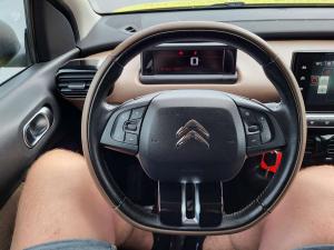Yellow Citroen C4 Cactus 2015 in Taurage, with an engine capacity of 1.20 L and mileage of 118 thousand km for 4500 €, photo 17 on AUTOMOTO.COM.LV