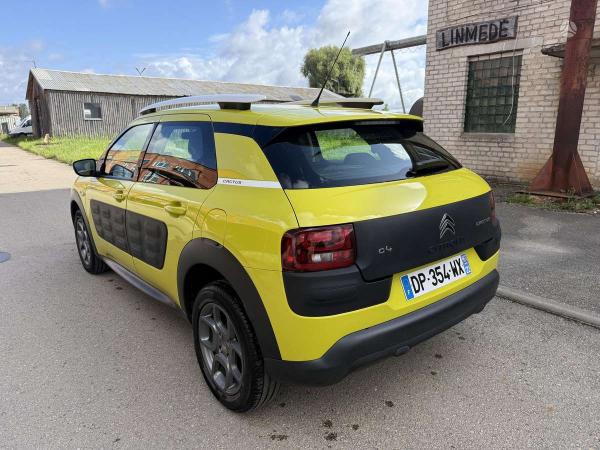 Dzeltens Citroen C4 Cactus 2015 Alīta, ar dzinēja tilpumu 1.20 L un nobraukumu 120 tūkst. km par 4500 €, foto 10 vietnē AUTOMOTO.COM.LV