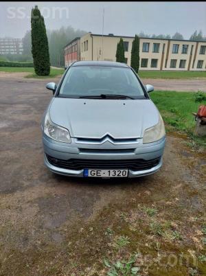 Ситроен С4 2006 в Екабпилс, объемом двигателя 1.60 л и пробегом 257 тыс. км за 500 €, фото  на AUTOMOTO.COM.LV