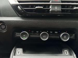 Citroen C4 2023 in Taurage, with an engine capacity of 1.50 L and mileage of 227 thousand km for 11900 €, photo 26 on AUTOMOTO.COM.LV