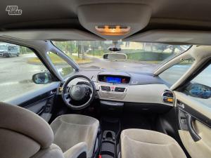 Black Citroen C4 Grand Picasso 2006 in Alytus, with an engine capacity of 2.00 L and mileage of 243 thousand km for 1000 €, photo 5 on AUTOMOTO.COM.LV