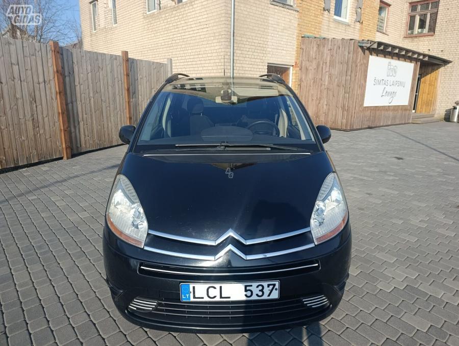 Black Citroen C4 Grand Picasso 2007 in Telschi, with an engine capacity of 1.60 L and mileage of 360 thousand km for 2300 €, photo 6 on AUTOMOTO.COM.LV