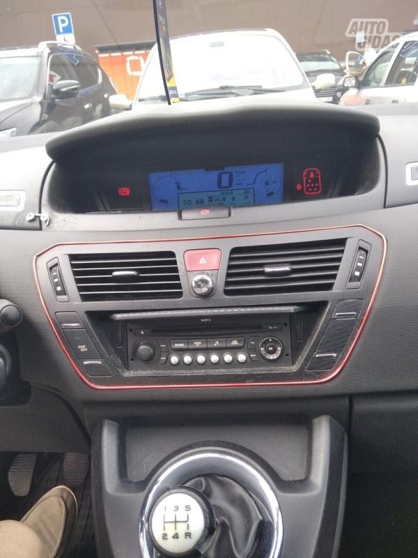 Черный Ситроен C4 Grand Picasso 2008 в Таураге, объемом двигателя 1.60 л и пробегом 268 тыс. км за 888 €, фото 7 на AUTOMOTO.COM.LV
