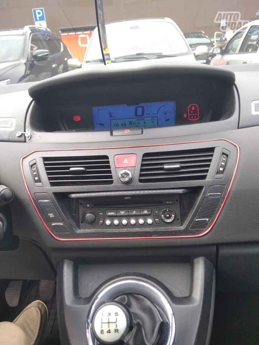 Черный Ситроен C4 Grand Picasso 2008 в Таураге, объемом двигателя 1.60 л и пробегом 268 тыс. км за 888 €, фото 8 на AUTOMOTO.COM.LV