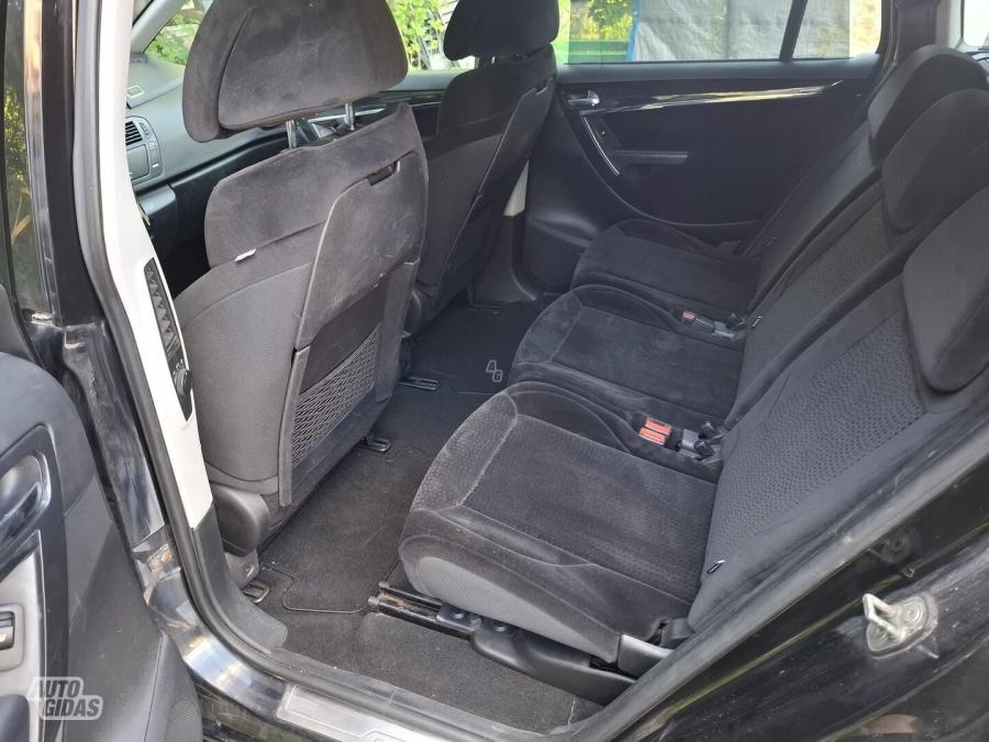 Черный Ситроен C4 Grand Picasso 2008 в Паневежис, объемом двигателя 2.00 л и пробегом 380 тыс. км за 2000 €, фото 8 на AUTOMOTO.COM.LV