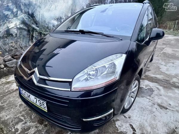 Черный Ситроен C4 Grand Picasso 2010 в Вильнюс, объемом двигателя 2.00 л и пробегом 300 тыс. км за 2200 €, фото 1 на AUTOMOTO.COM.LV