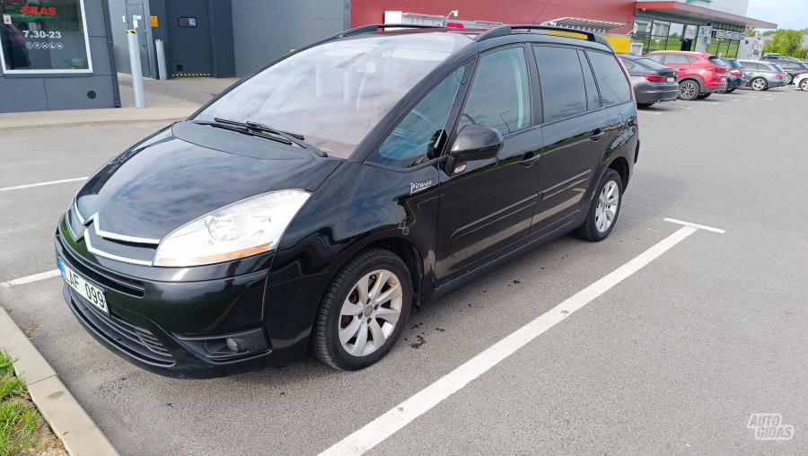 Melns Citroen C4 Grand Picasso 2010 Kauņa, ar dzinēja tilpumu 2.00 L un nobraukumu 275 tūkst. km par 1999 €, foto 1 vietnē AUTOMOTO.COM.LV