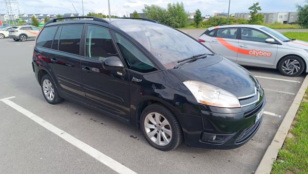 Black Citroen C4 Grand Picasso 2010 in Kaunas, with an engine capacity of 2.00 L and mileage of 275 thousand km for 1999 €, photo 3 on AUTOMOTO.COM.LV