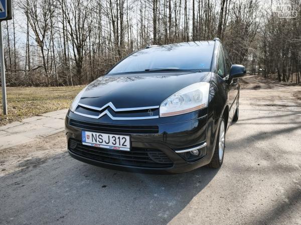 Black Citroen C4 Grand Picasso 2010 in Kaunas, with an engine capacity of 1.60 L and mileage of 187 thousand km for 2000 €, photo 1 on AUTOMOTO.COM.LV