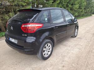 Black Citroen C4 Grand Picasso 2010 in Mazeikiai, with an engine capacity of 1.60 L and mileage of 285 thousand km for 1450 €, photo 4 on AUTOMOTO.COM.LV