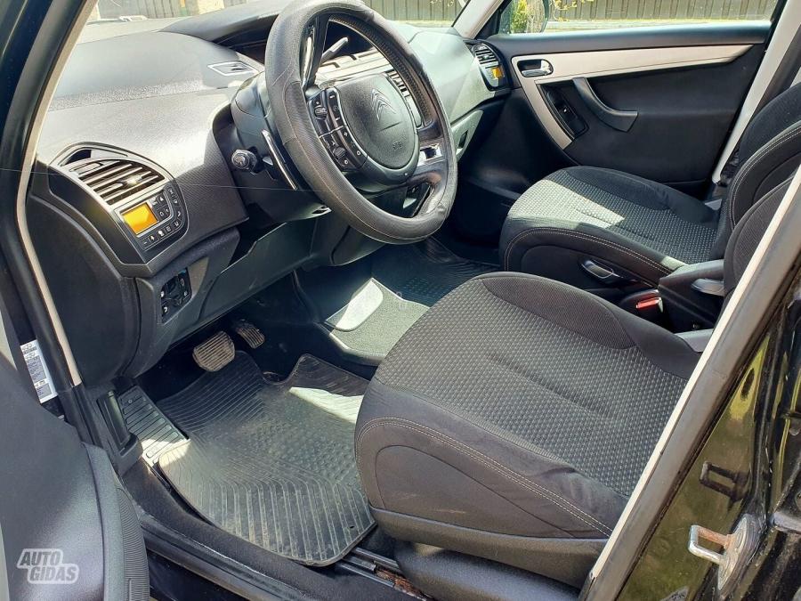 Black Citroen C4 Grand Picasso 2011 in Vilnius, with an engine capacity of 1.60 L and mileage of 310 thousand km for 1999 €, photo 17 on AUTOMOTO.COM.LV