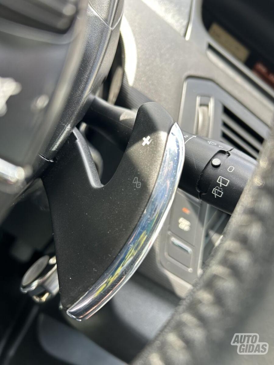 Black Citroen C4 Grand Picasso 2011 in Vilnius, with an engine capacity of 1.60 L and mileage of 310 thousand km for 1999 €, photo 20 on AUTOMOTO.COM.LV