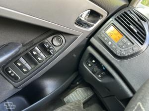 Black Citroen C4 Grand Picasso 2011 in Vilnius, with an engine capacity of 1.60 L and mileage of 310 thousand km for 1999 €, photo 22 on AUTOMOTO.COM.LV