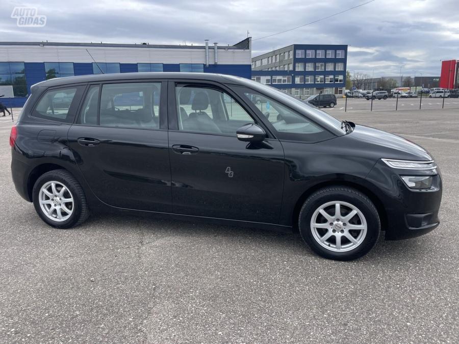 Melns Citroen C4 Grand Picasso 2014 Kauņa, ar dzinēja tilpumu 1.60 L un nobraukumu 208 tūkst. km par 5700 €, foto 6 vietnē AUTOMOTO.COM.LV