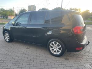 Black Citroen C4 Grand Picasso 2014 in Kaunas, with an engine capacity of 1.60 L and mileage of 201 thousand km for 5990 €, photo 3 on AUTOMOTO.COM.LV
