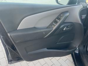 Black Citroen C4 Grand Picasso 2014 in Kaunas, with an engine capacity of 1.60 L and mileage of 201 thousand km for 5990 €, photo 18 on AUTOMOTO.COM.LV