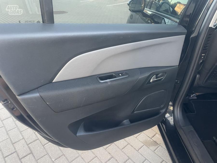 Black Citroen C4 Grand Picasso 2014 in Kaunas, with an engine capacity of 1.60 L and mileage of 201 thousand km for 5990 €, photo 23 on AUTOMOTO.COM.LV