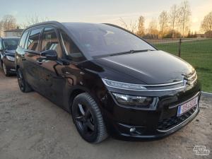 Melns Citroen C4 Grand Picasso 2015 Šakiai, ar dzinēja tilpumu 2.00 L un nobraukumu 378 tūkst. km par 4399 €, foto 4 vietnē AUTOMOTO.COM.LV