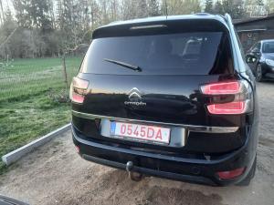 Melns Citroen C4 Grand Picasso 2015 Šakiai, ar dzinēja tilpumu 2.00 L un nobraukumu 378 tūkst. km par 4399 €, foto 7 vietnē AUTOMOTO.COM.LV