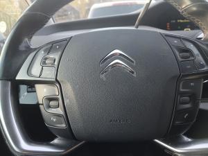 Melns Citroen C4 Grand Picasso 2015 Šakiai, ar dzinēja tilpumu 2.00 L un nobraukumu 378 tūkst. km par 4399 €, foto 16 vietnē AUTOMOTO.COM.LV