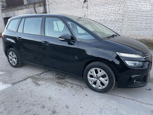 Black Citroen C4 Grand Picasso 2018 in Kaunas, with an engine capacity of 1.20 L and mileage of 230 thousand km for 6700 €, photo 10 on AUTOMOTO.COM.LV
