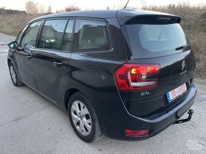 Black Citroen C4 Grand Picasso 2018 in Kaunas, with an engine capacity of 1.20 L and mileage of 230 thousand km for 6700 €, photo 11 on AUTOMOTO.COM.LV