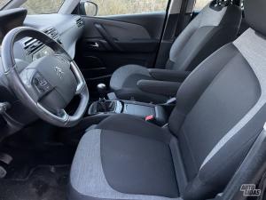 Black Citroen C4 Grand Picasso 2018 in Kaunas, with an engine capacity of 1.20 L and mileage of 230 thousand km for 6700 €, photo 16 on AUTOMOTO.COM.LV