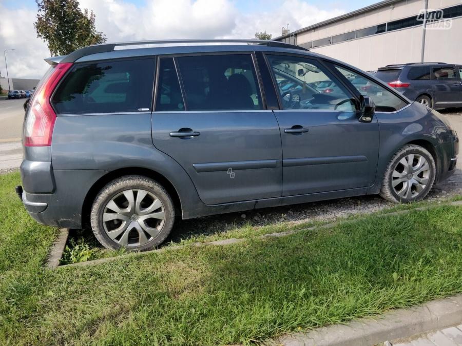 Zils Citroen C4 Grand Picasso 2006 Kauņa, ar dzinēja tilpumu 2.00 L un nobraukumu 235 tūkst. km par 900 €, foto 3 vietnē AUTOMOTO.COM.LV