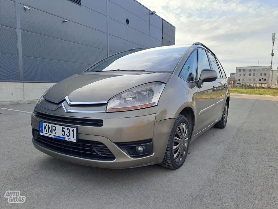 Brūns Citroen C4 Grand Picasso 2007 Telšiai, ar dzinēja tilpumu 1.60 L un nobraukumu 299 tūkst. km par 1350 €, foto 1 vietnē AUTOMOTO.COM.LV