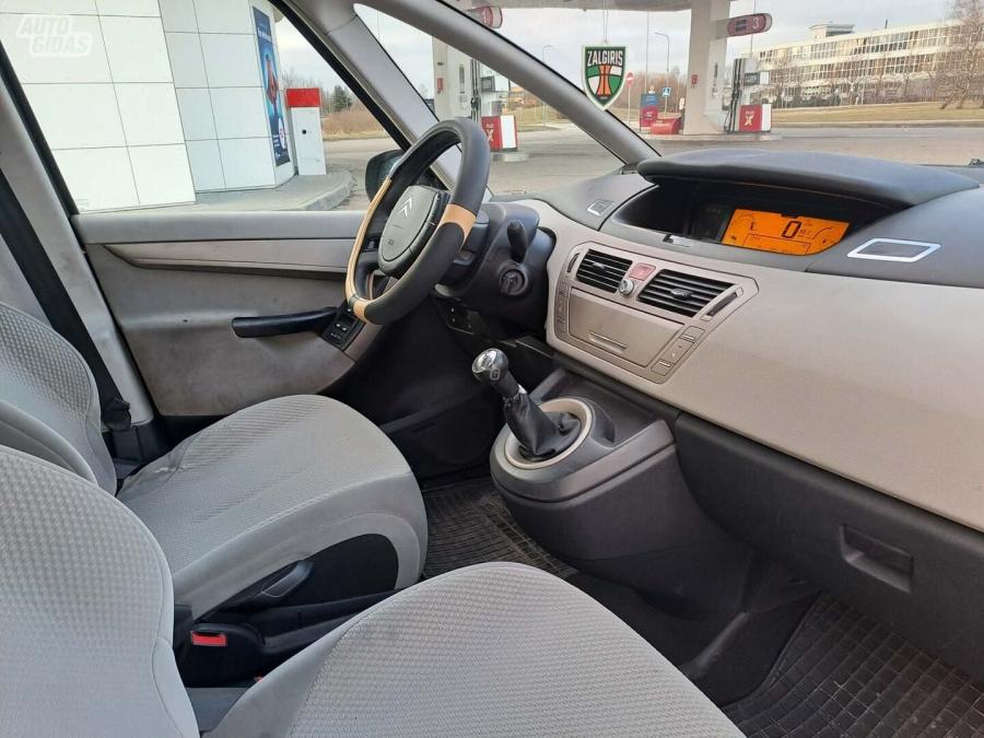 Brūns Citroen C4 Grand Picasso 2007 Telšiai, ar dzinēja tilpumu 1.60 L un nobraukumu 299 tūkst. km par 1350 €, foto 12 vietnē AUTOMOTO.COM.LV