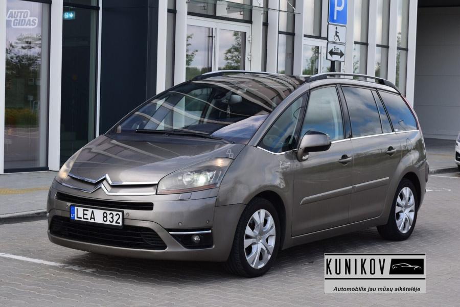 Brown Citroen C4 Grand Picasso 2007 in Vilnius, with an engine capacity of 2.00 L and mileage of 336 thousand km for 2900 €, photo 1 on AUTOMOTO.COM.LV