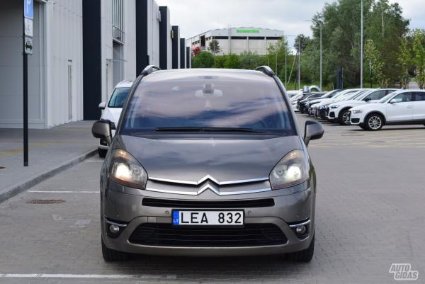 Brūns Citroen C4 Grand Picasso 2007 Viļņa, ar dzinēja tilpumu 2.00 L un nobraukumu 336 tūkst. km par 2900 €, foto 2 vietnē AUTOMOTO.COM.LV