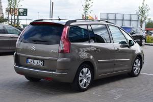 Brown Citroen C4 Grand Picasso 2007 in Vilnius, with an engine capacity of 2.00 L and mileage of 336 thousand km for 2900 €, photo 5 on AUTOMOTO.COM.LV