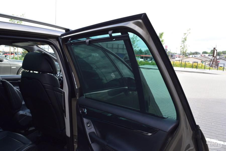 Brown Citroen C4 Grand Picasso 2007 in Vilnius, with an engine capacity of 2.00 L and mileage of 336 thousand km for 2900 €, photo 12 on AUTOMOTO.COM.LV