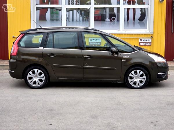 Brūns Citroen C4 Grand Picasso 2010 Viļņa, ar dzinēja tilpumu 1.60 L un nobraukumu 272 tūkst. km par 3300 €, foto 10 vietnē AUTOMOTO.COM.LV