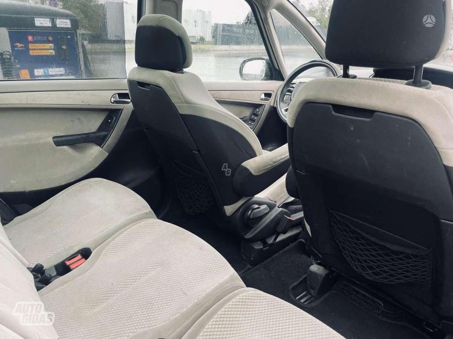 Ситроен C4 Grand Picasso 2009 в Вильнюс, объемом двигателя 1.60 л и пробегом 285 тыс. км за 850 €, фото 7 на AUTOMOTO.COM.LV