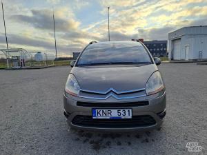 Pelēks Citroen C4 Grand Picasso 2007 Telšiai, ar dzinēja tilpumu 1.60 L un nobraukumu 300 tūkst. km par 1100 €, foto 2 vietnē AUTOMOTO.COM.LV
