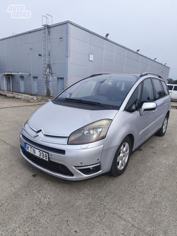 Grey Citroen C4 Grand Picasso 2007 in Kaunas, with an engine capacity of 2.00 L and mileage of 235 thousand km for 899 €, photo 1 on AUTOMOTO.COM.LV