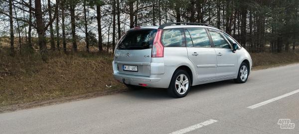 Grey Citroen C4 Grand Picasso 2007 in Taurage, with an engine capacity of 1.60 L and mileage of 239 thousand km for 2400 €, photo 2 on AUTOMOTO.COM.LV