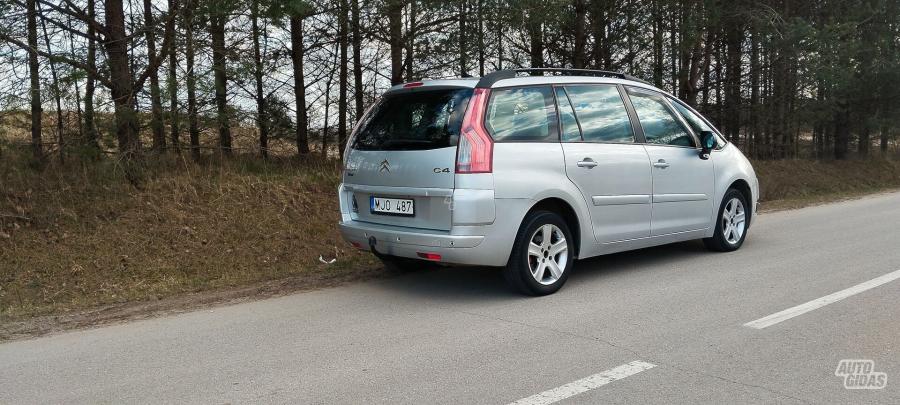 Pelēks Citroen C4 Grand Picasso 2007 Tauragė, ar dzinēja tilpumu 1.60 L un nobraukumu 239 tūkst. km par 2400 €, foto 3 vietnē AUTOMOTO.COM.LV