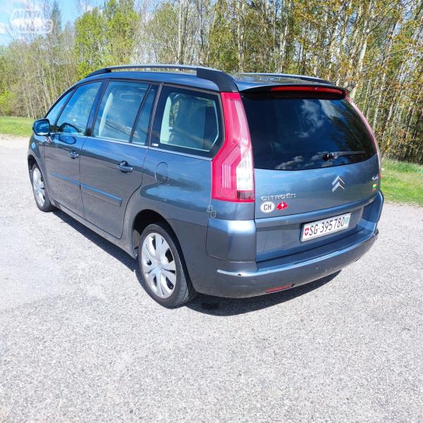 Grey Citroen C4 Grand Picasso 2007 in Siauliai, with an engine capacity of 2.00 L and mileage of 232 thousand km for 3400 €, photo 3 on AUTOMOTO.COM.LV