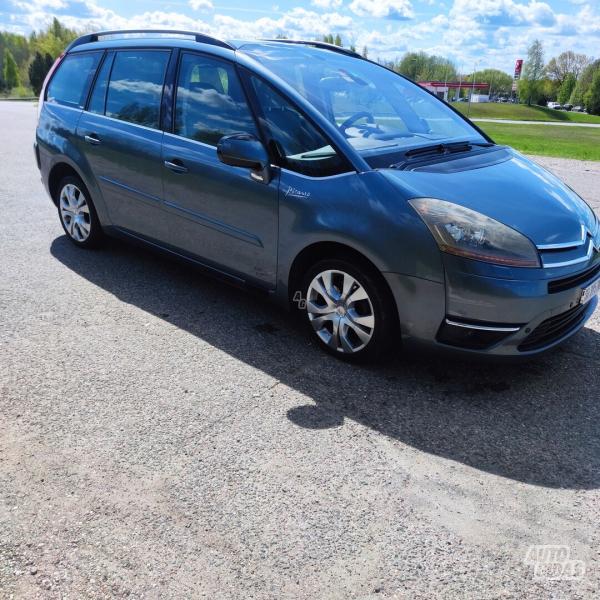 Grey Citroen C4 Grand Picasso 2007 in Siauliai, with an engine capacity of 2.00 L and mileage of 232 thousand km for 3400 €, photo 6 on AUTOMOTO.COM.LV