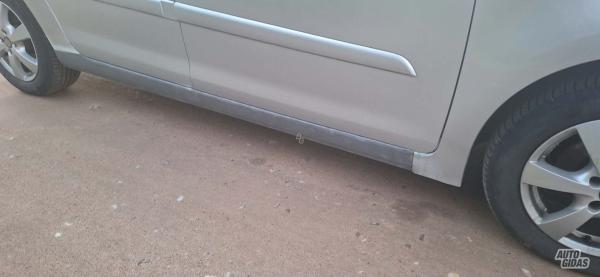 Pelēks Citroen C4 Grand Picasso 2008 Kauņa, ar dzinēja tilpumu 1.60 L un nobraukumu 352 tūkst. km par 1300 €, foto 4 vietnē AUTOMOTO.COM.LV