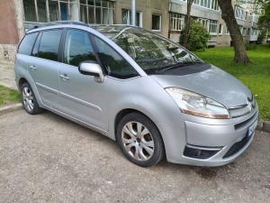 Grey Citroen C4 Grand Picasso 2010 in Klaipeda, with an engine capacity of 2.00 L and mileage of 262 thousand km for 2000 €, photo  on AUTOMOTO.COM.LV
