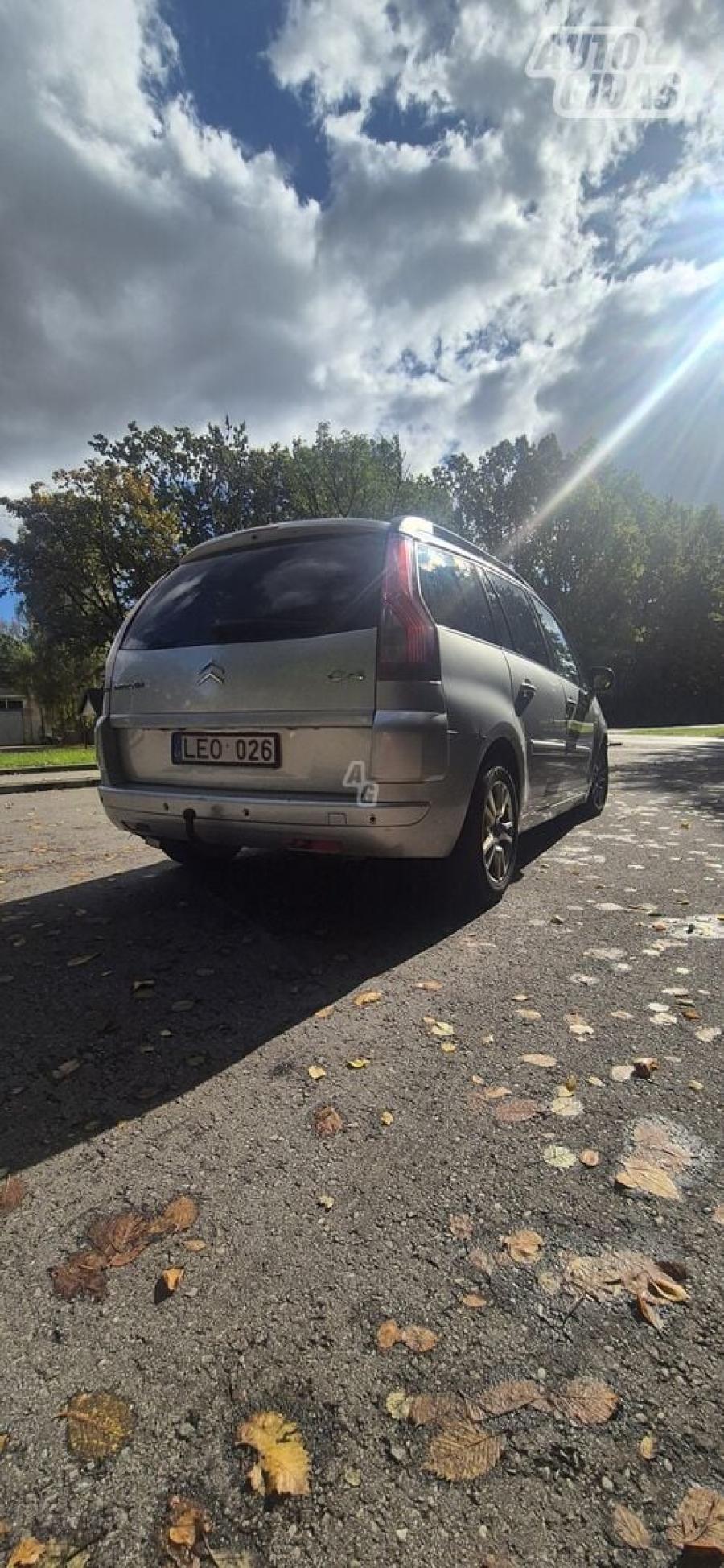 Pelēks Citroen C4 Grand Picasso 2010 Mažeikiai, ar dzinēja tilpumu 2.00 L un nobraukumu 308 tūkst. km par 2200 €, foto 7 vietnē AUTOMOTO.COM.LV