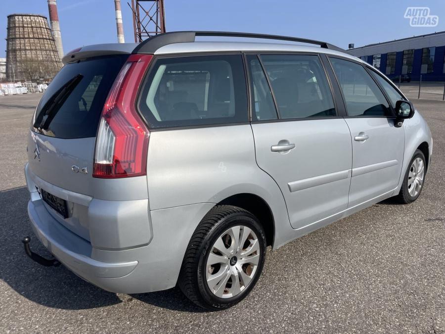 Pelēks Citroen C4 Grand Picasso 2011 Kauņa, ar dzinēja tilpumu 1.60 L un nobraukumu 303 tūkst. km par 2650 €, foto 9 vietnē AUTOMOTO.COM.LV