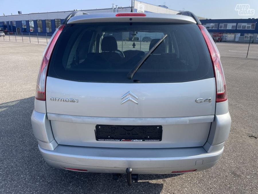 Pelēks Citroen C4 Grand Picasso 2011 Kauņa, ar dzinēja tilpumu 1.60 L un nobraukumu 303 tūkst. km par 2650 €, foto 15 vietnē AUTOMOTO.COM.LV