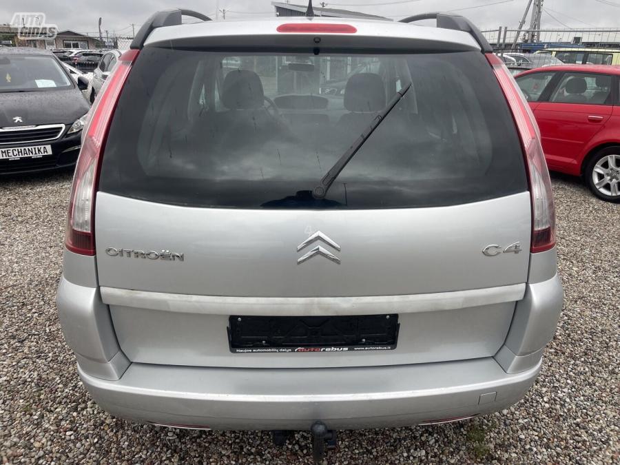 Pelēks Citroen C4 Grand Picasso 2011 Kauņa, ar dzinēja tilpumu 1.60 L un nobraukumu 301 tūkst. km par 2400 €, foto 6 vietnē AUTOMOTO.COM.LV